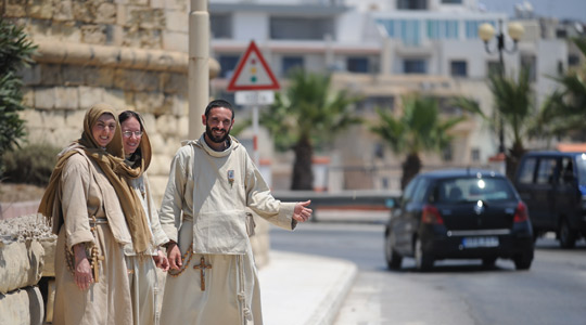 frailes pobres > Home-Español